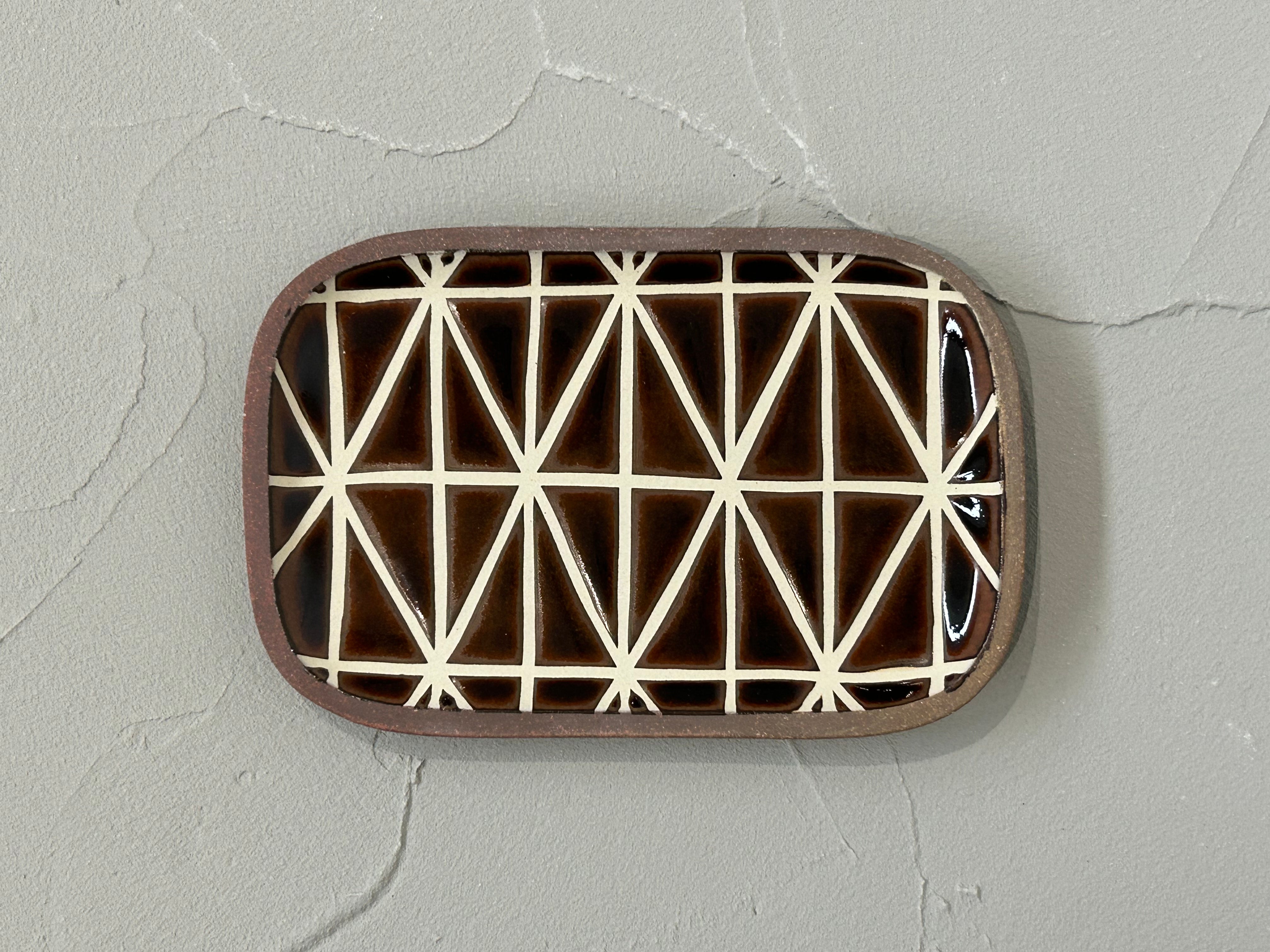 【一翠窯】 issui pottery 角皿 小 シャングリラ アメ(茶色)/HK00194 – ジェネラルストア 百代