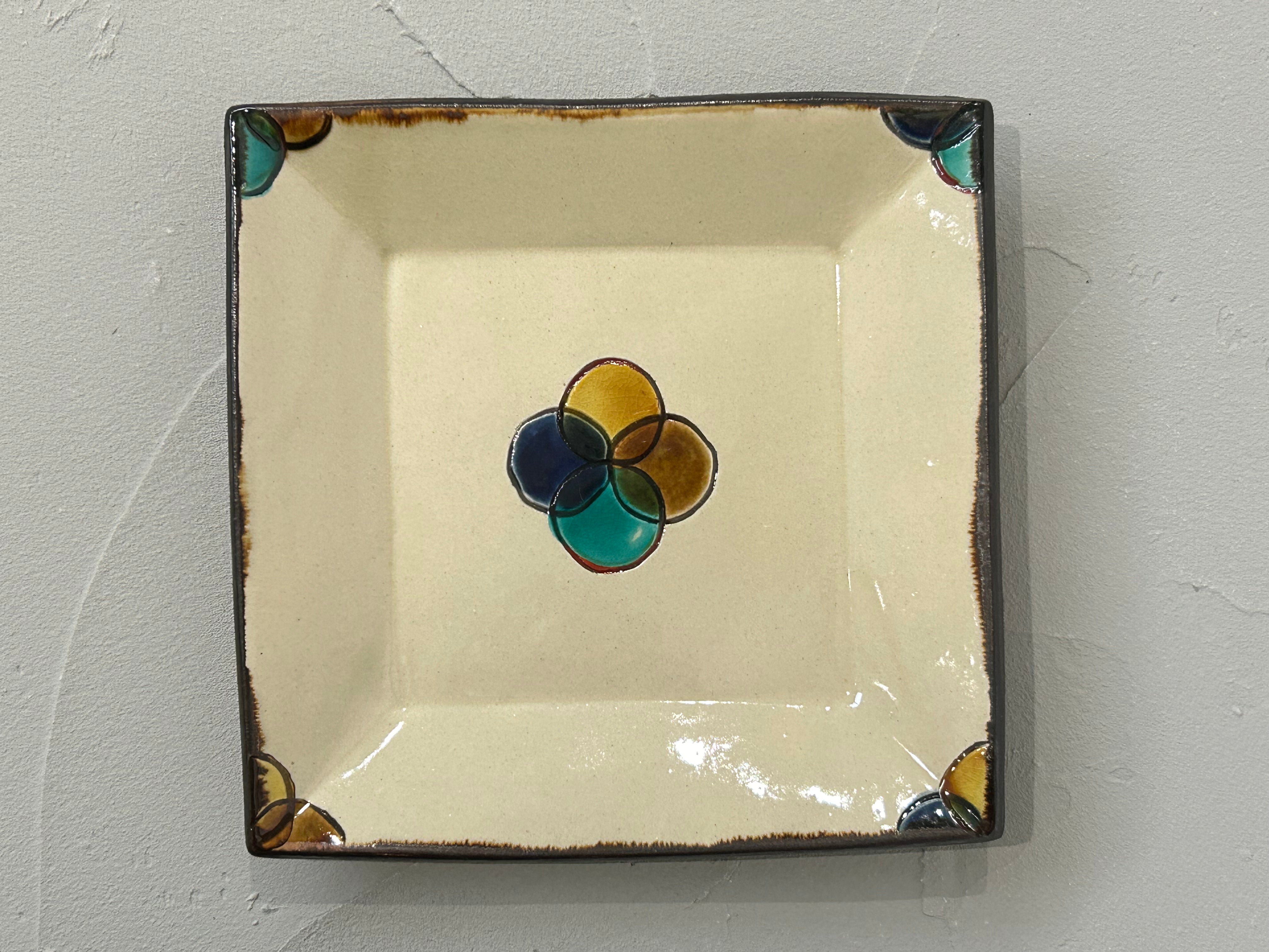 【一翠窯】 issui pottery 正方皿 大 四つ輪/HK00198 – ジェネラルストア 百代